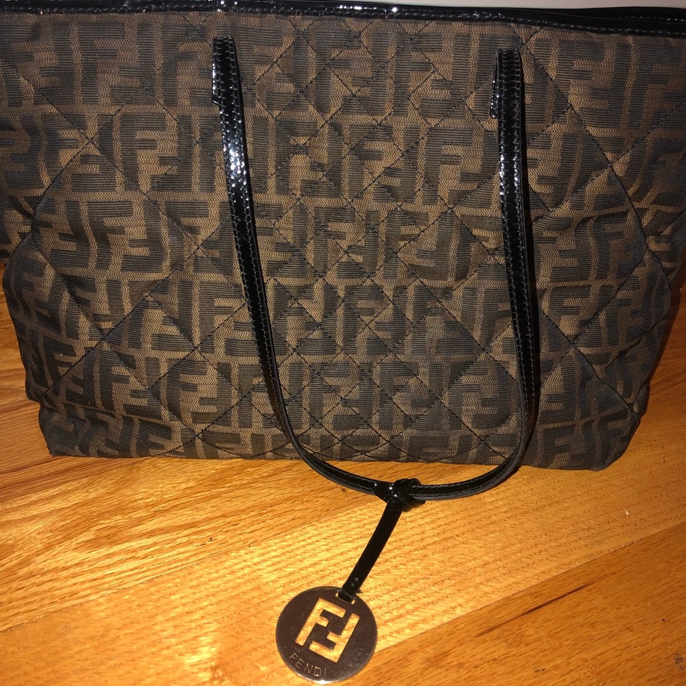 Fendi Iconic Logo Bag - Gem
